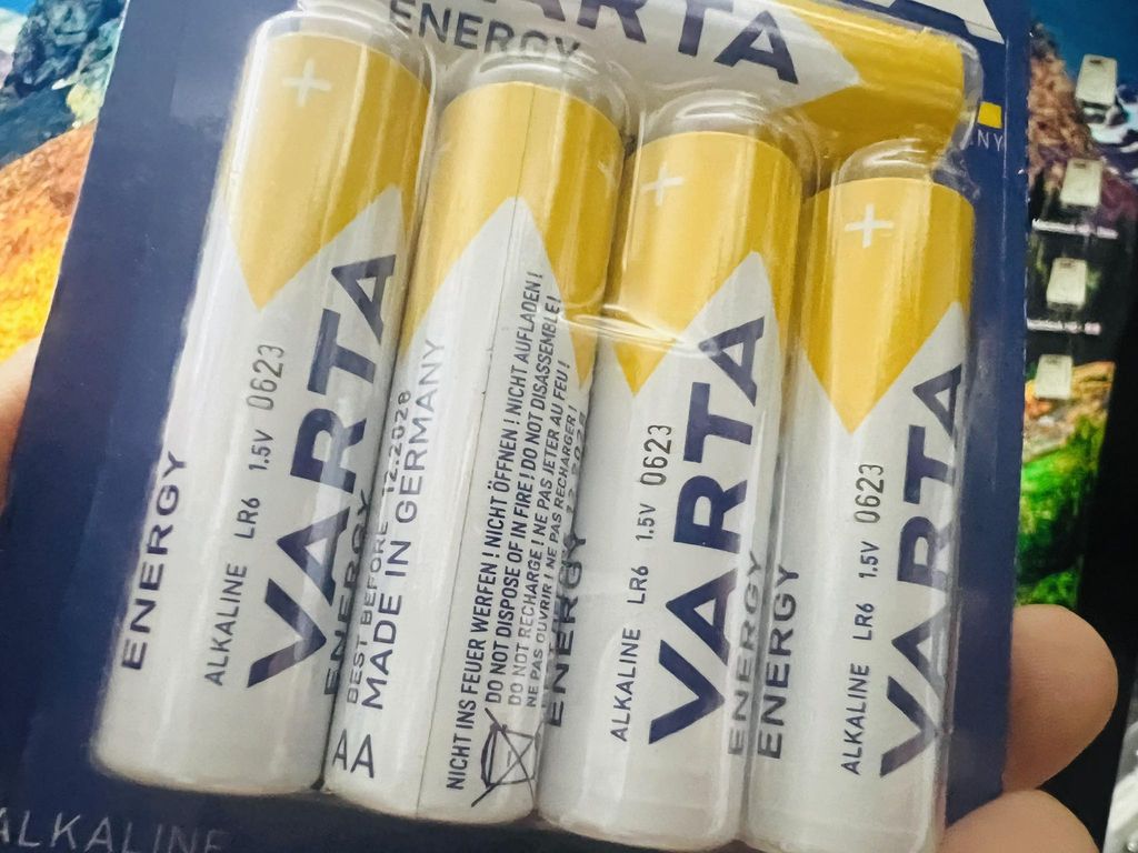 Vỉ 5 pin tiểu Varta Energy Alkaline AA LR6 MN1500 1.5V – Made in ...